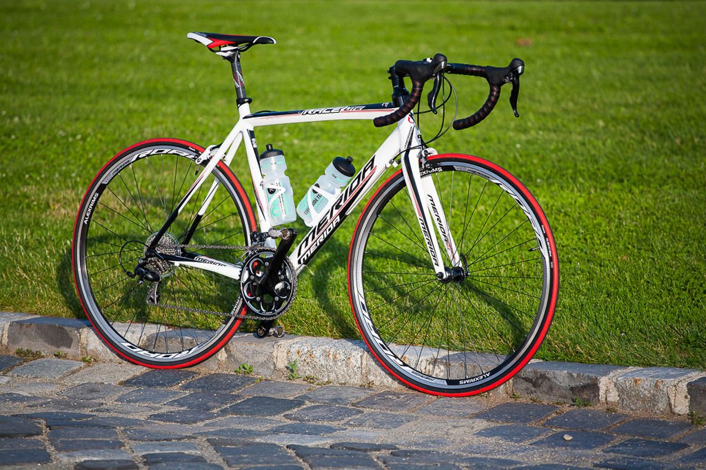 Országúti kerékpár teszt: Merida Race Lite 904